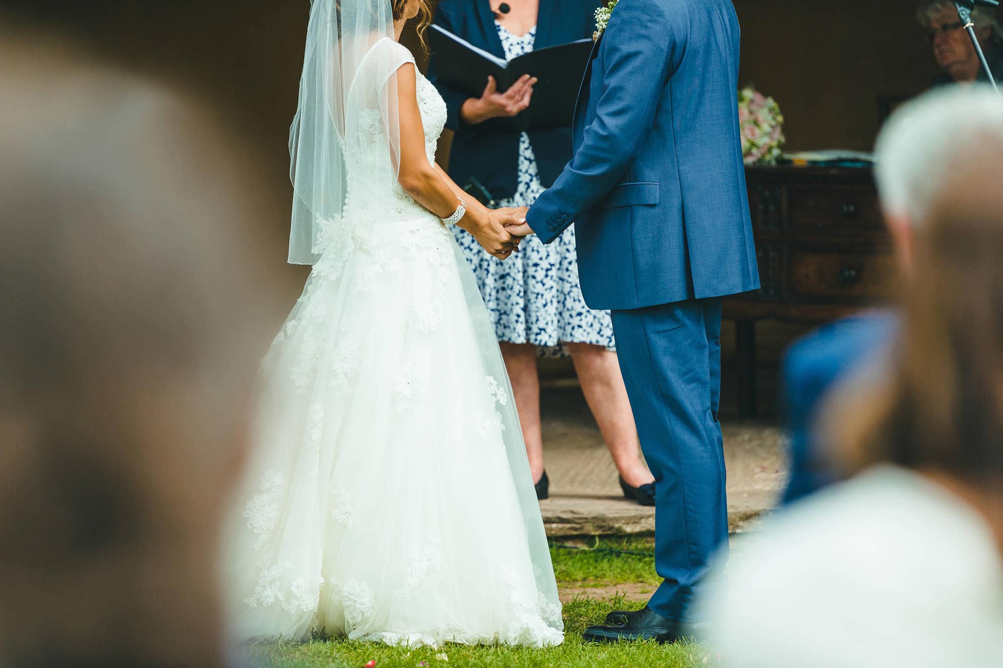 Lyde Court barn wedding photography Hereford | Kathryn + Chris ...